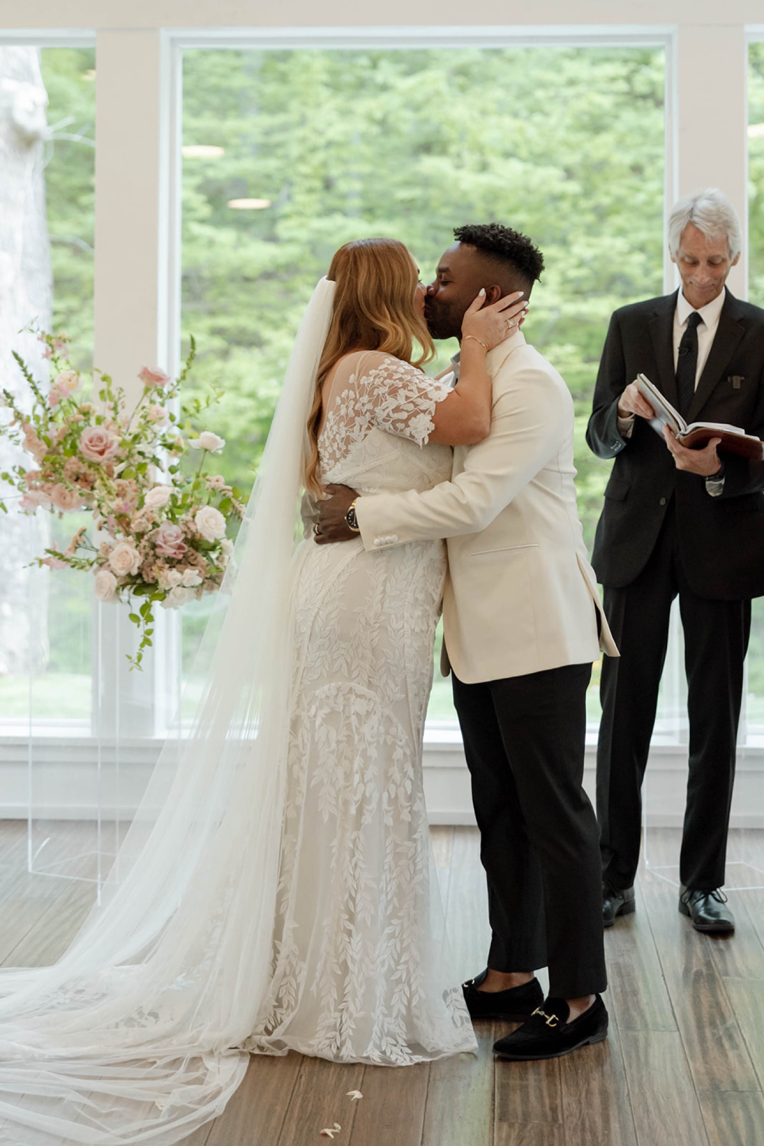 Colorful, Spring Wedding in Tulsa, Oklahoma - madelinemaephoto.com
