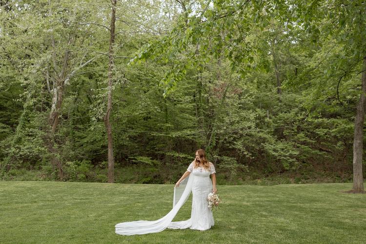 Colorful, Spring Wedding in Tulsa, Oklahoma - madelinemaephoto.com