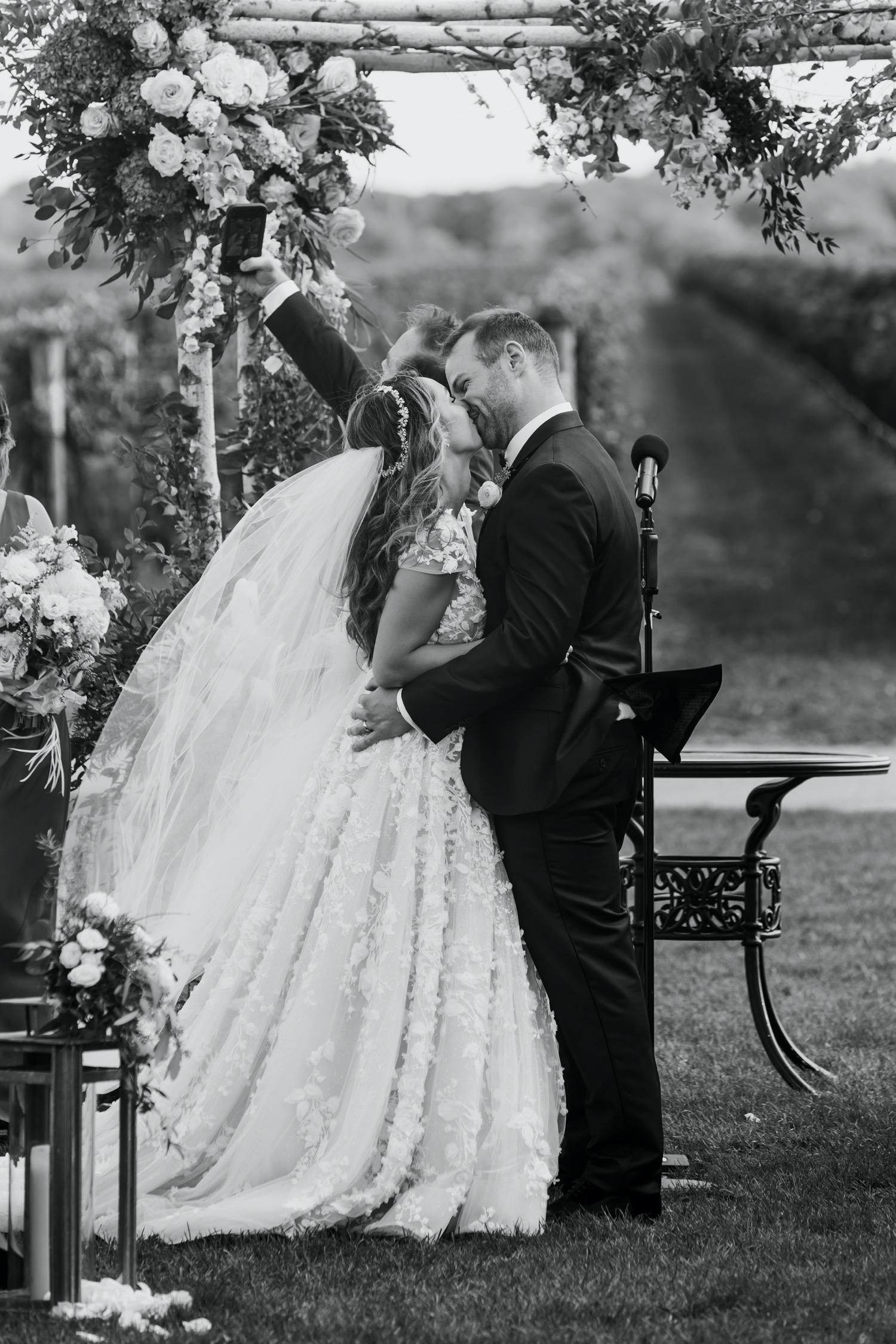 Raphael Winery | Peconic NY Wedding | Deanna & Nick