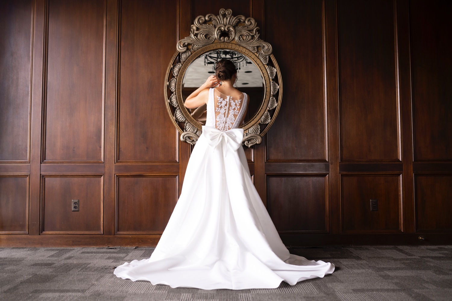 Regions Tower Wedding Downtown Indianapolis - mariamckenziephotography.com