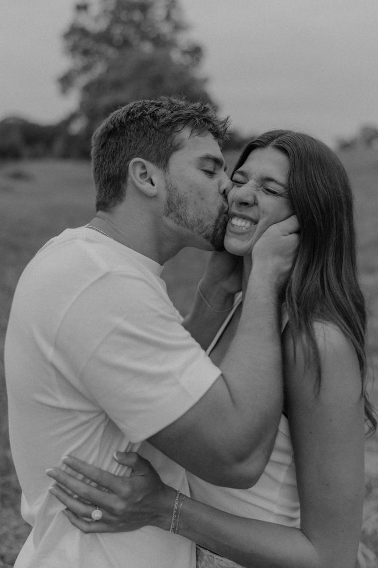 Macy & Noah's Candid Engagement Photos in Summertime - Julia Stroud ...