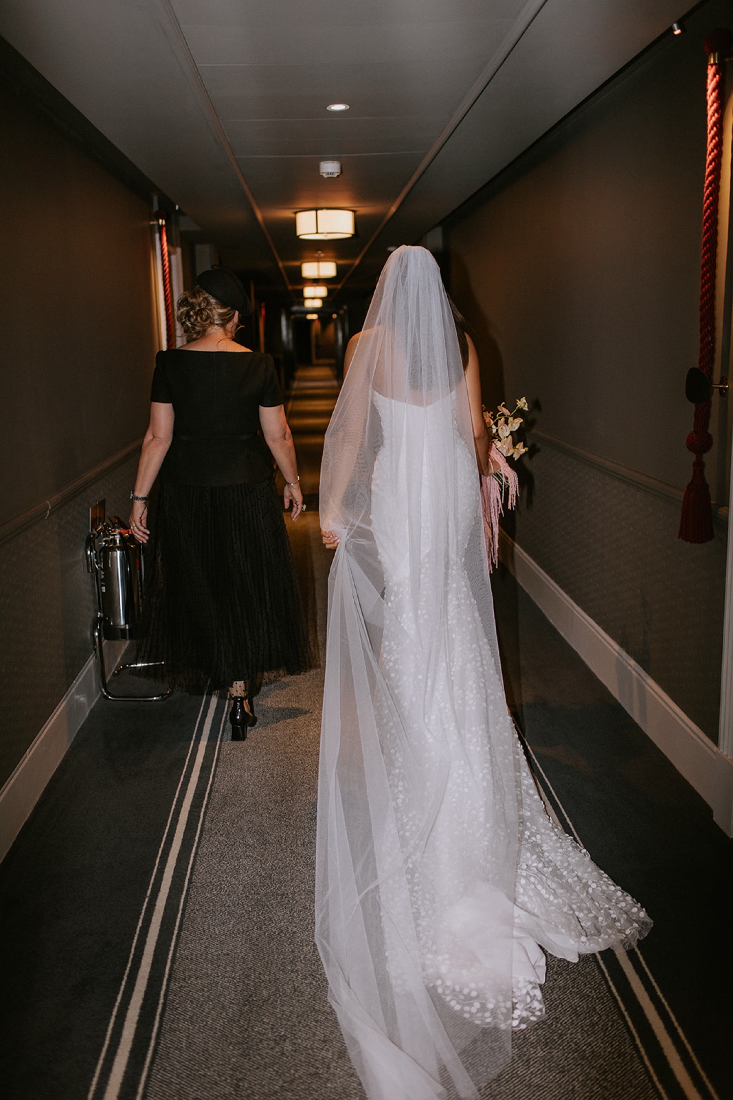 Stylish & Modern London Wedding at Marylebone Town Hall - Heather Sham ...