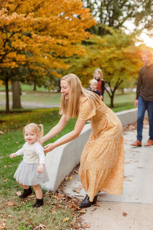St. Louis Arch Family Session – The Nuckols Family – Sarah Rost Photography