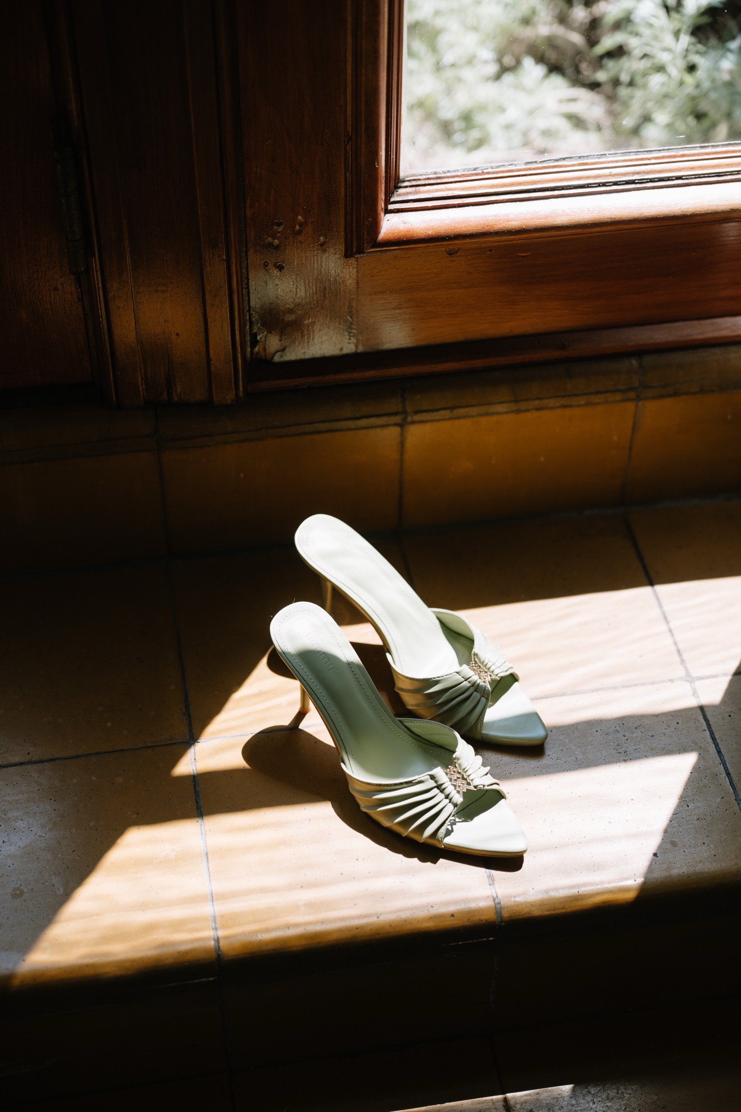 Details & Dreamy Moments at Commodore Perry - juliadavisco.com