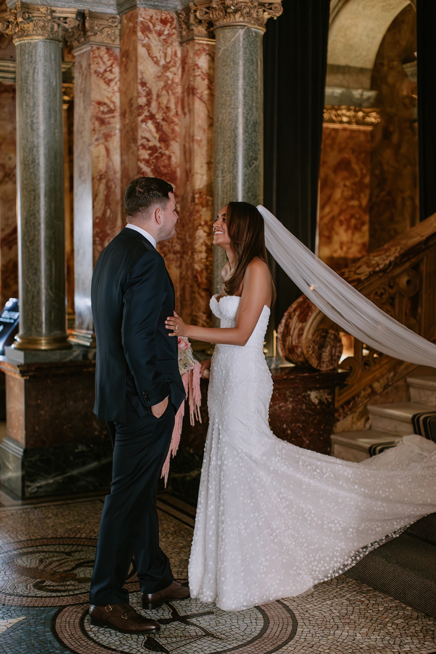 Stylish & Modern London Wedding at Marylebone Town Hall - Heather Sham ...