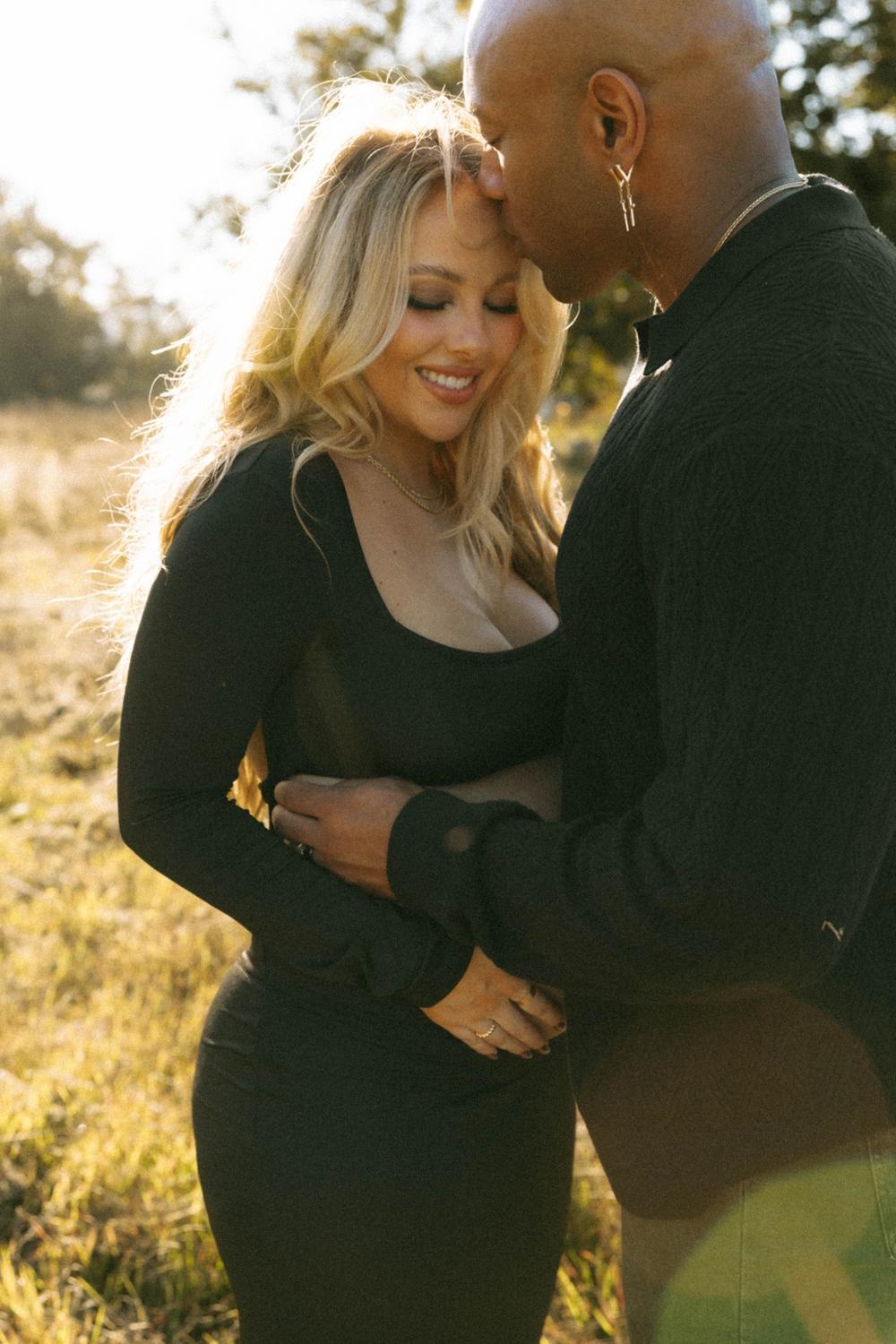 Maternity// La Jolla Field // San Diego// CA | lzgphotography.com