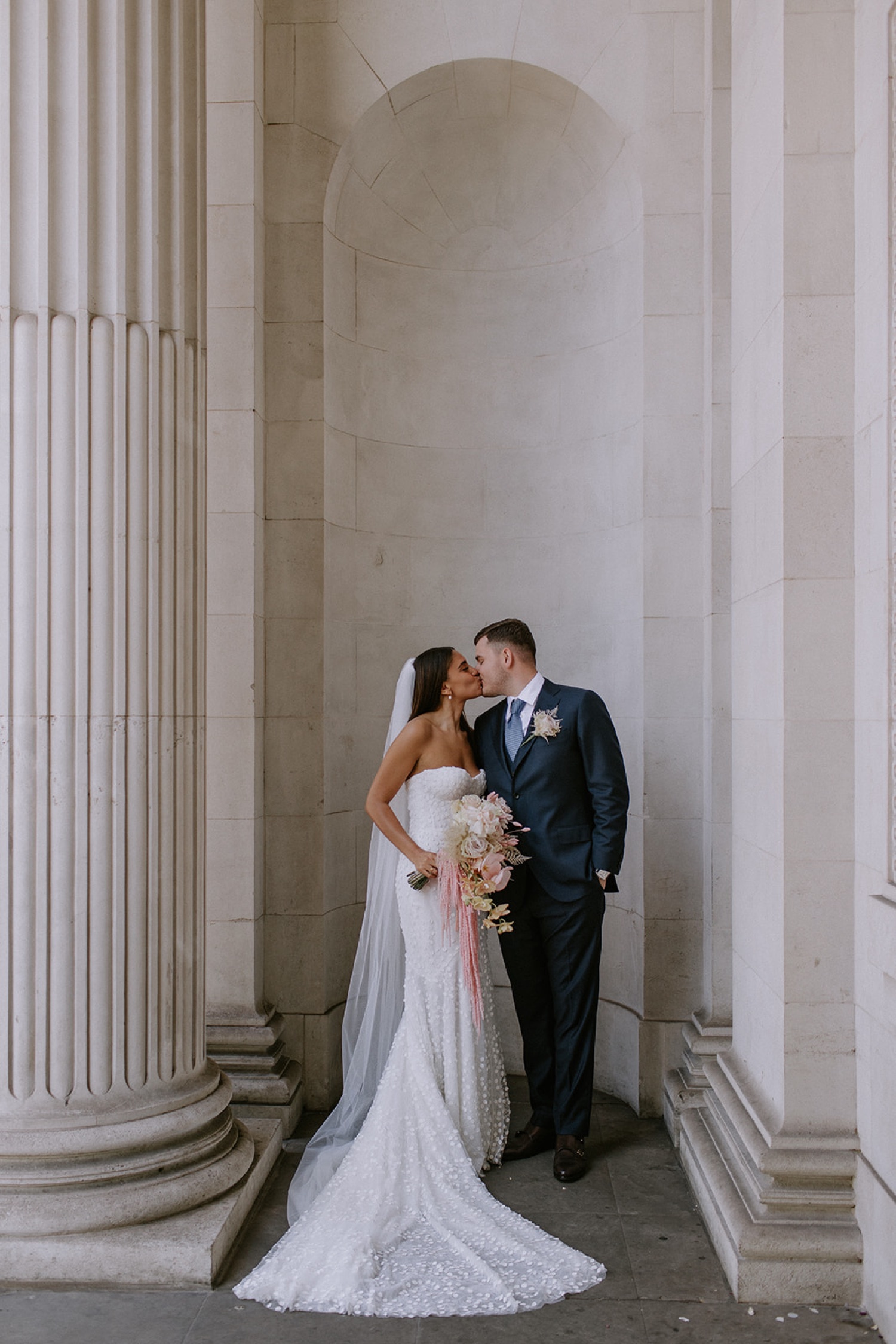 Stylish & Modern London Wedding at Marylebone Town Hall - Heather Sham ...