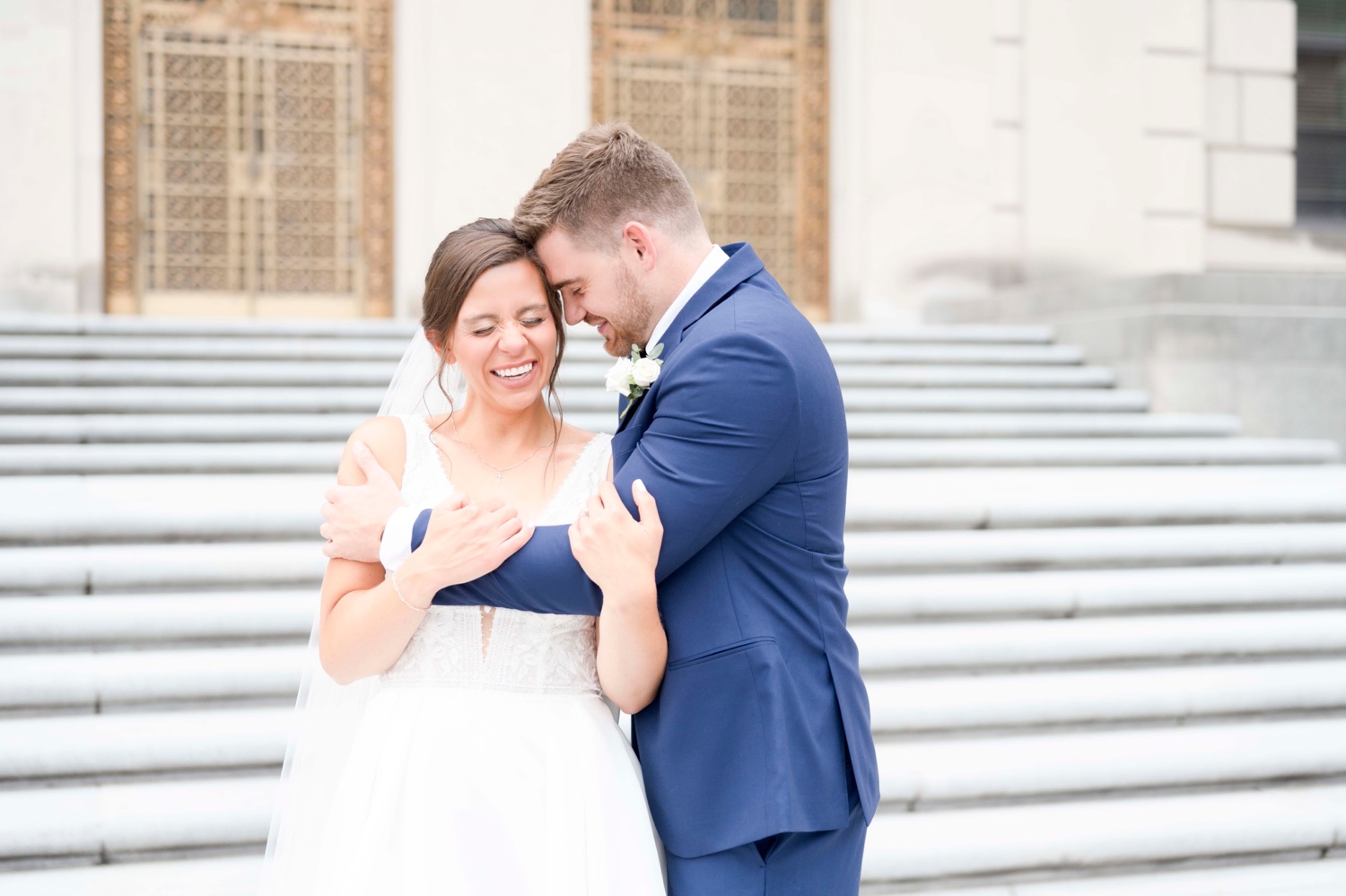 Regions Tower Wedding Downtown Indianapolis - mariamckenziephotography.com