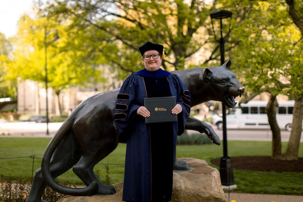 GRADUATION PHOTOS AT PITT - alexafrankovitch.com