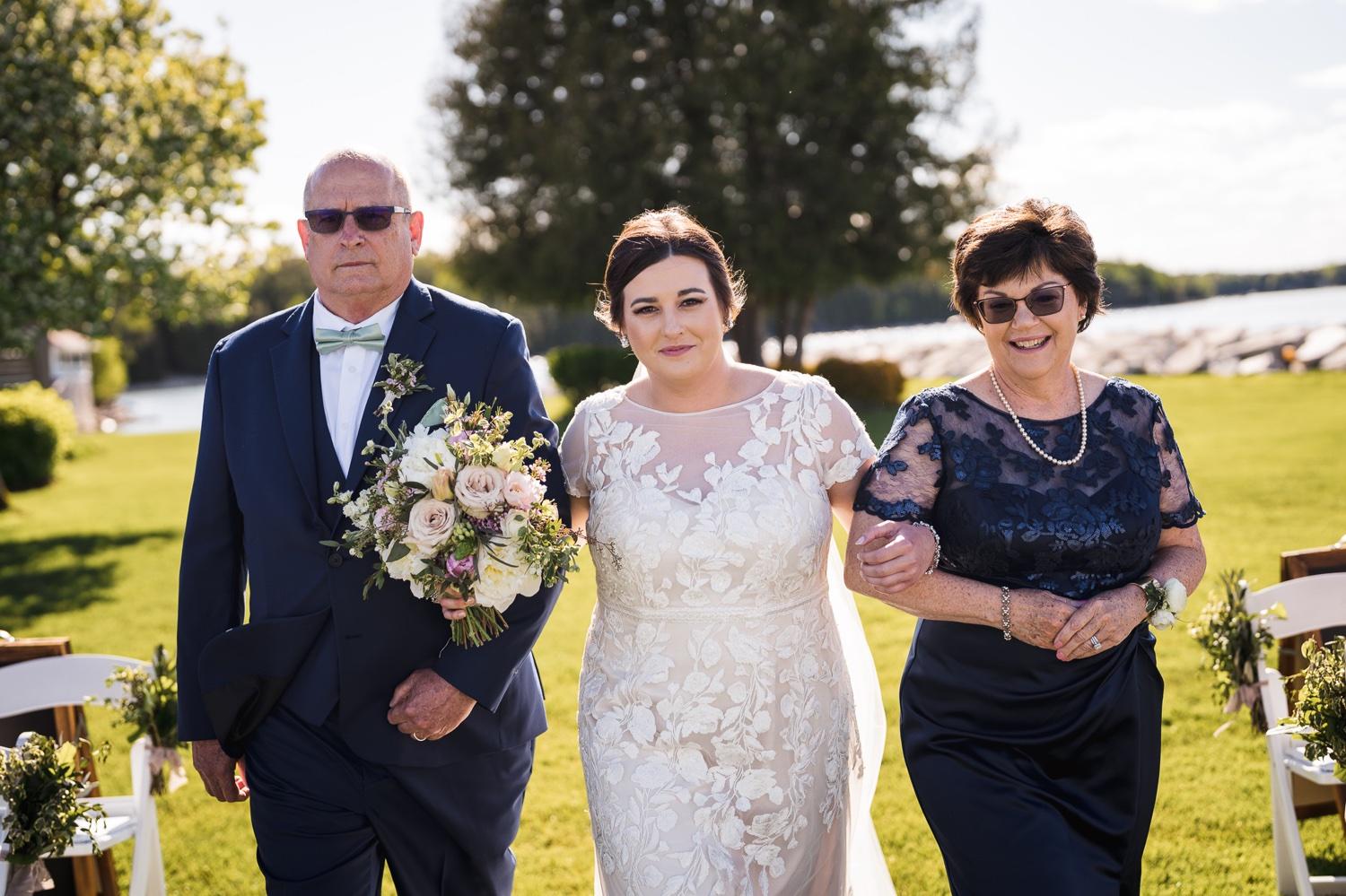 Alyssa and Brandon's Spring Wedding - Luke Collins Photography