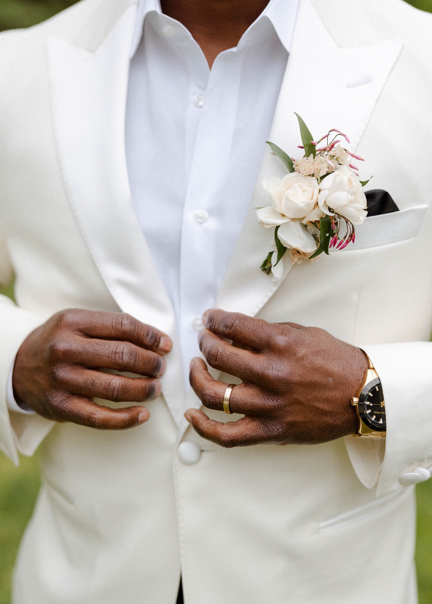 Colorful, Spring Wedding in Tulsa, Oklahoma - madelinemaephoto.com
