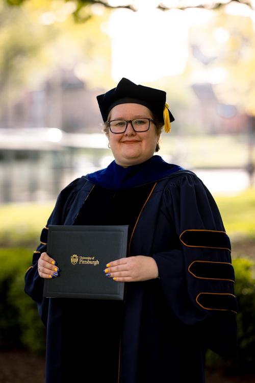 GRADUATION PHOTOS AT PITT - alexafrankovitch.com