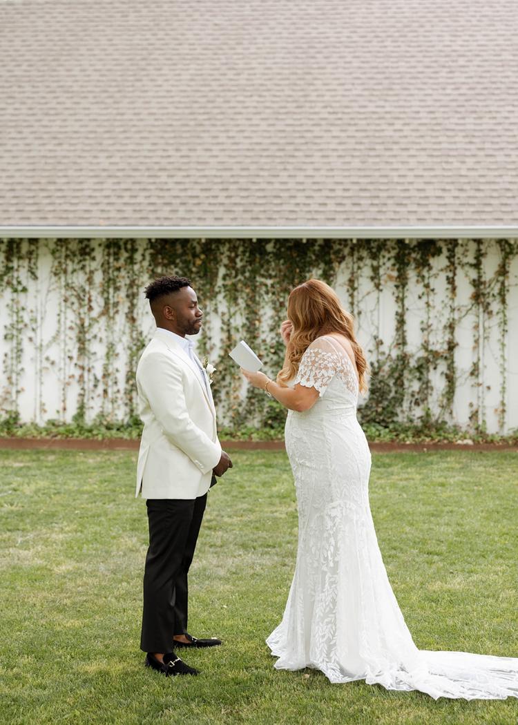Colorful, Spring Wedding in Tulsa, Oklahoma - madelinemaephoto.com