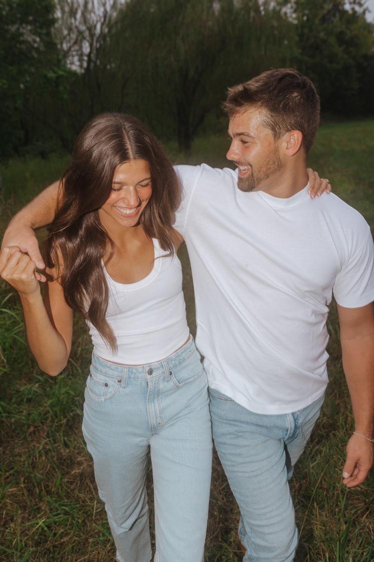 Macy & Noah's Candid Engagement Photos in Summertime - Julia Stroud ...