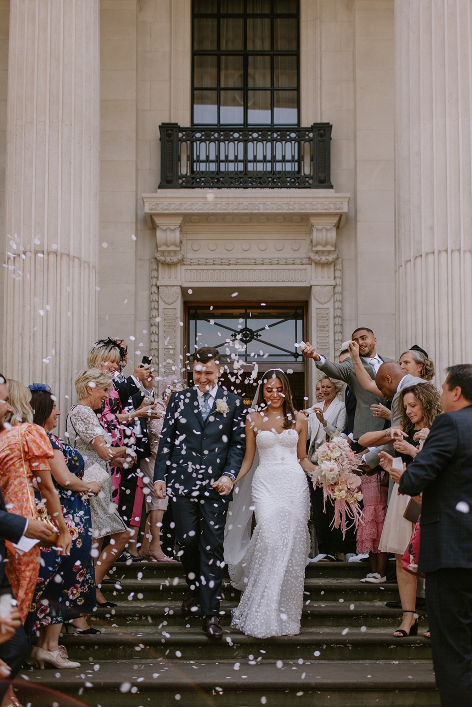 Stylish & Modern London Wedding at Marylebone Town Hall - Heather Sham ...