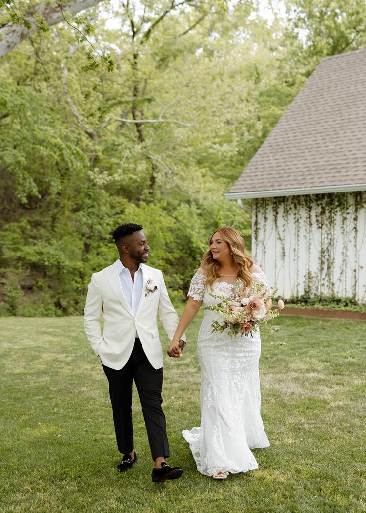 Colorful, Spring Wedding in Tulsa, Oklahoma - madelinemaephoto.com