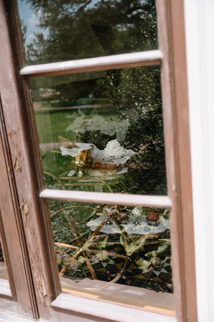 Details & Dreamy Moments at Commodore Perry - juliadavisco.com