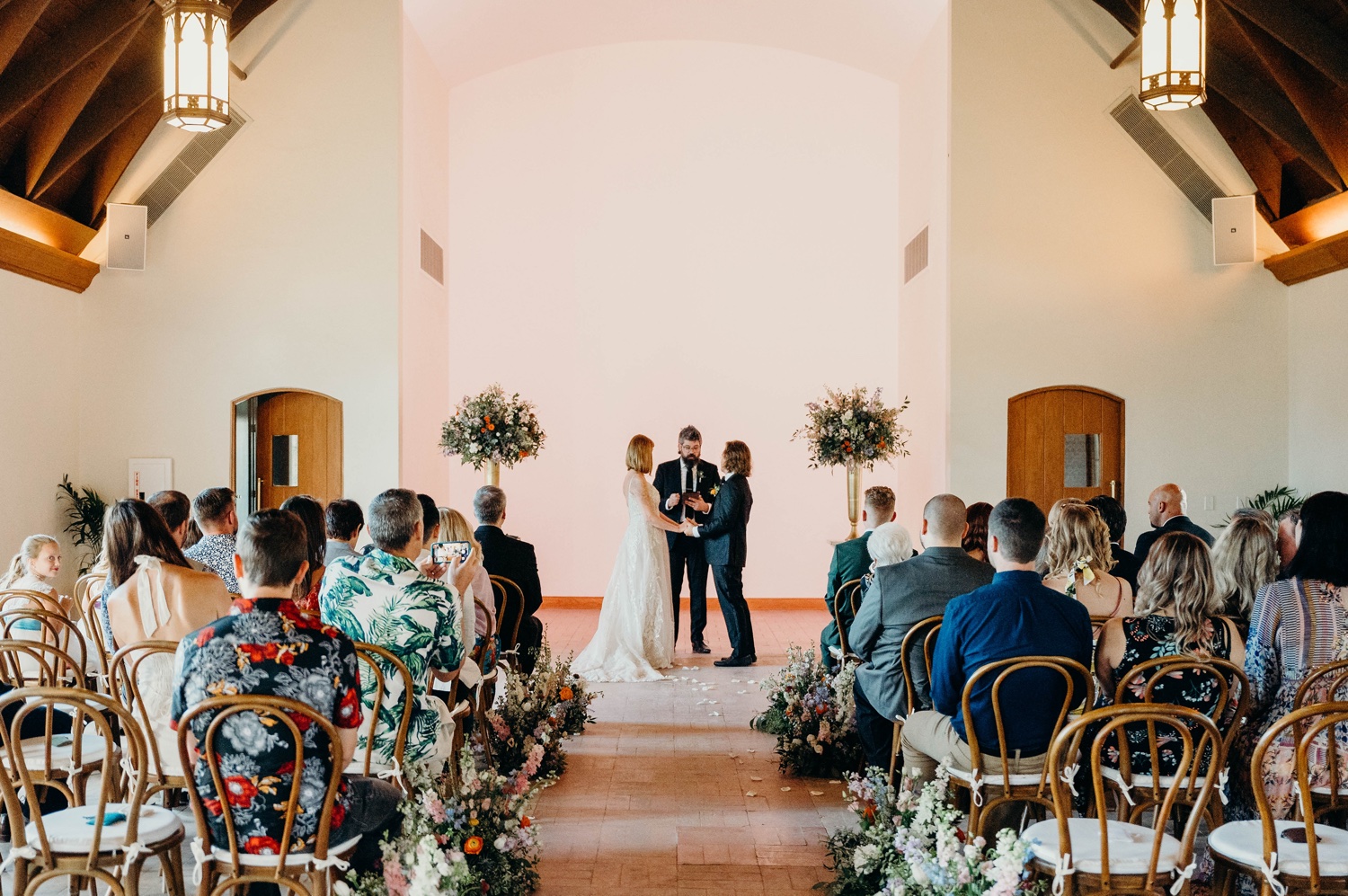 A Summer Commodore Perry Estate Wedding - Elisa Lopez Photography