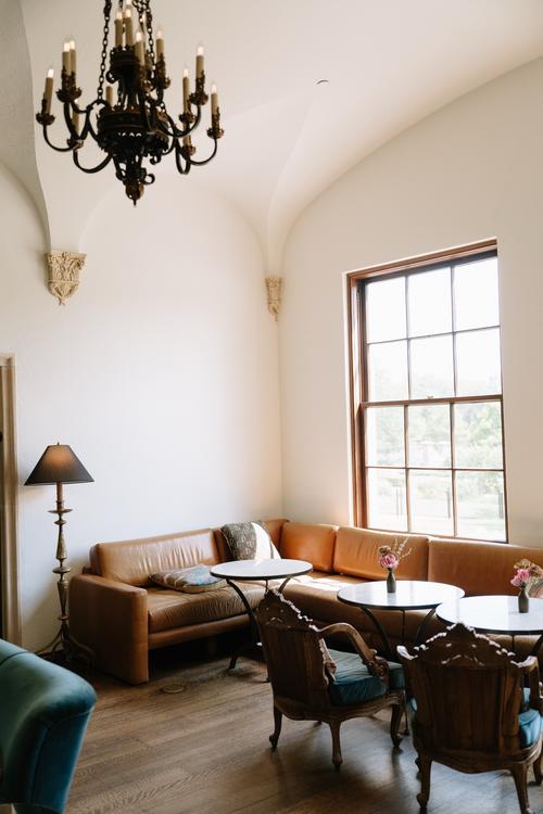 Details & Dreamy Moments at Commodore Perry - juliadavisco.com