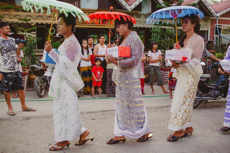 Burmese Women