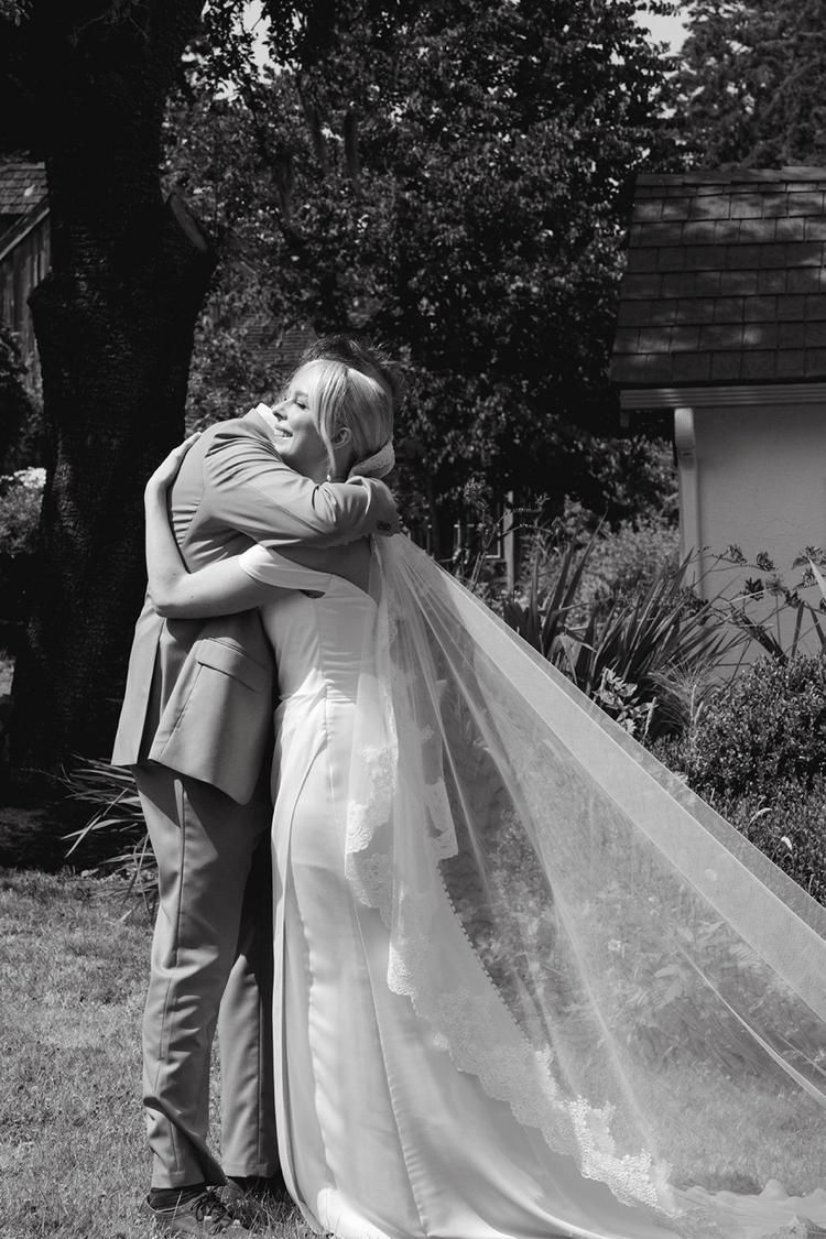 Ethan & Leah’s Garden Wedding at Hastings House on Salt Spring Island ...