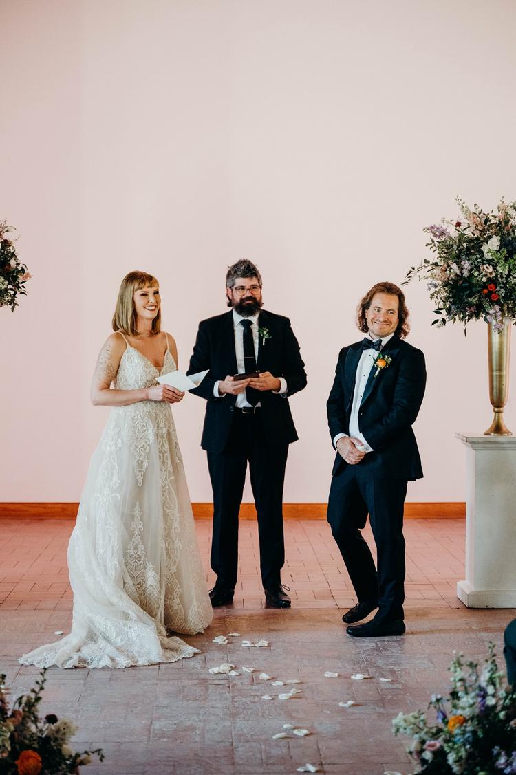 A Summer Commodore Perry Estate Wedding - Elisa Lopez Photography
